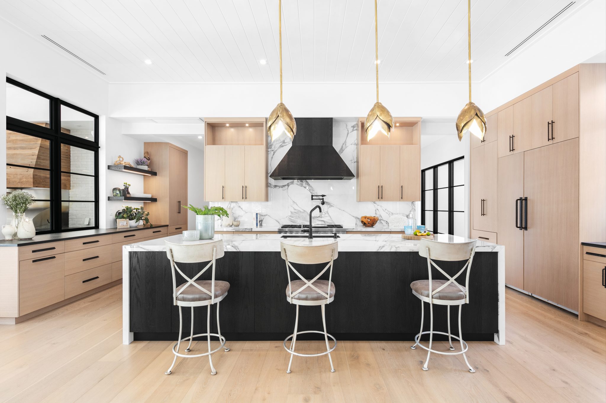 Kitchen Remodels – KELLY CANADA DESIGN + BUILD + INTERIORS