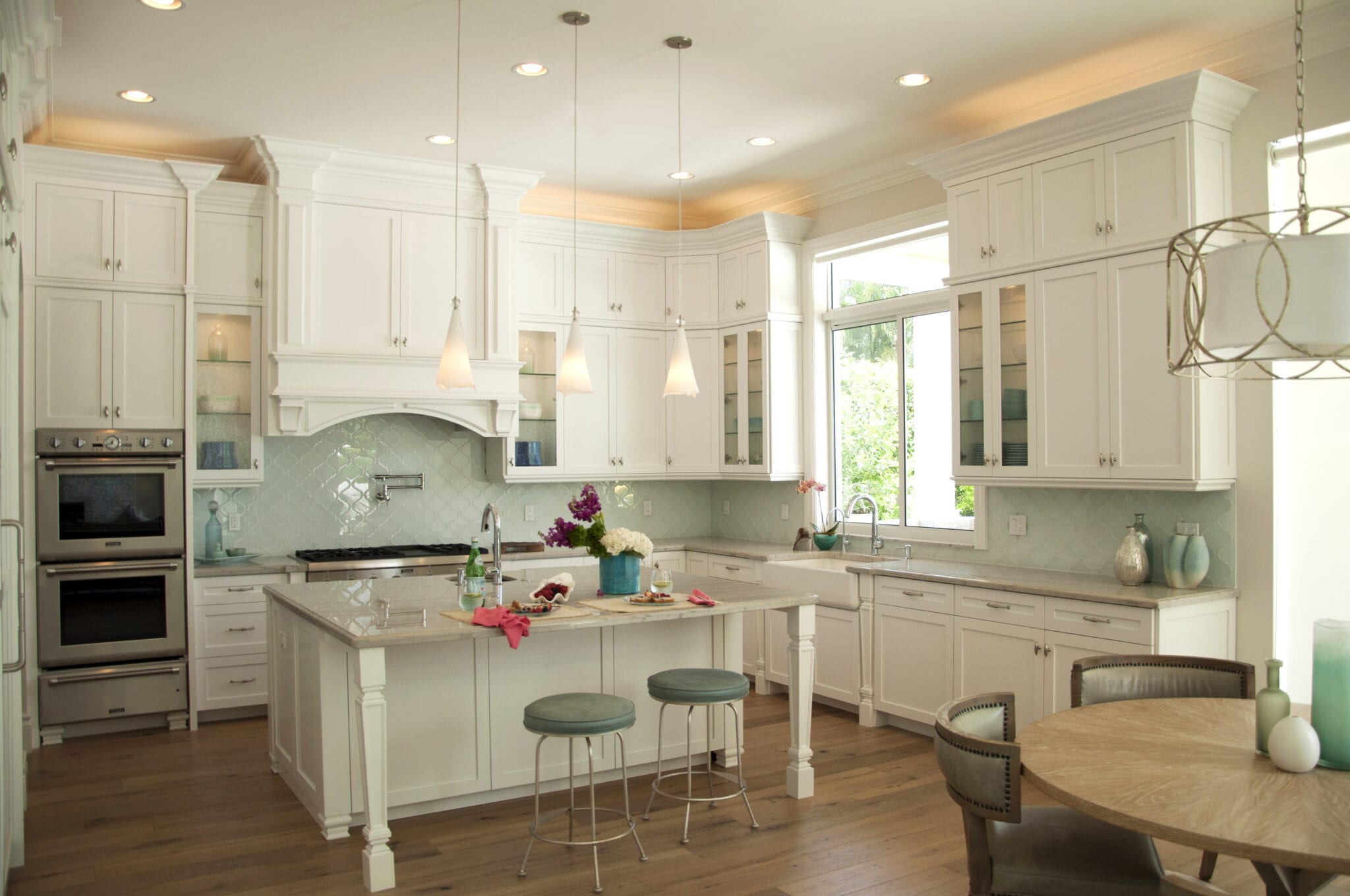 Kitchen Remodels – KELLY CANADA DESIGN + BUILD + INTERIORS